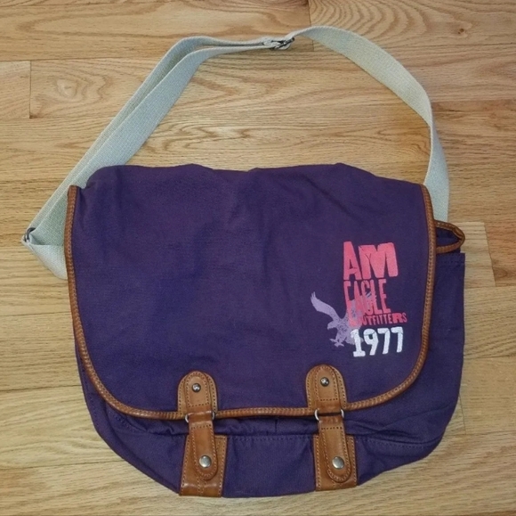 American Eagle Outfitters | Bags | Vintage American Eagle Messenger Bag ...